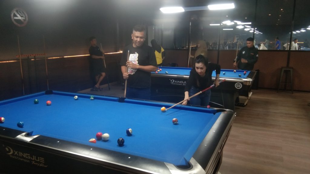 Khusus Wanita Metro Biliar Kendari Gratiskan Meja 3 Jam Selama Juni ...